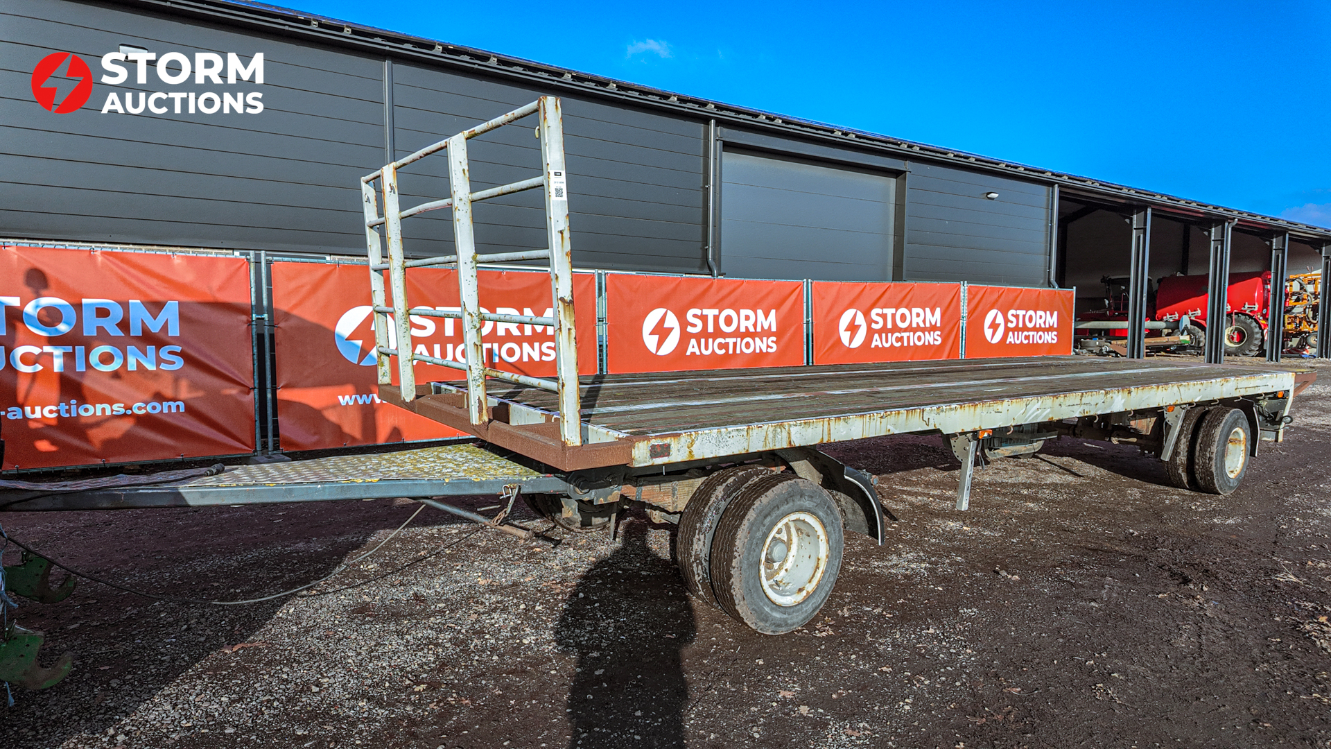 Pacton platte wagen - Storm Auctions